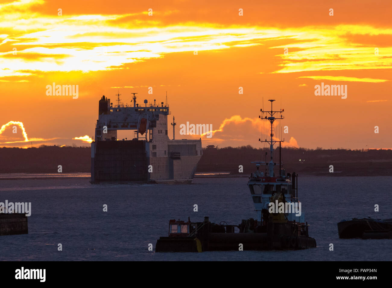 Gravesend england boat hi-res stock photography and images - Alamy