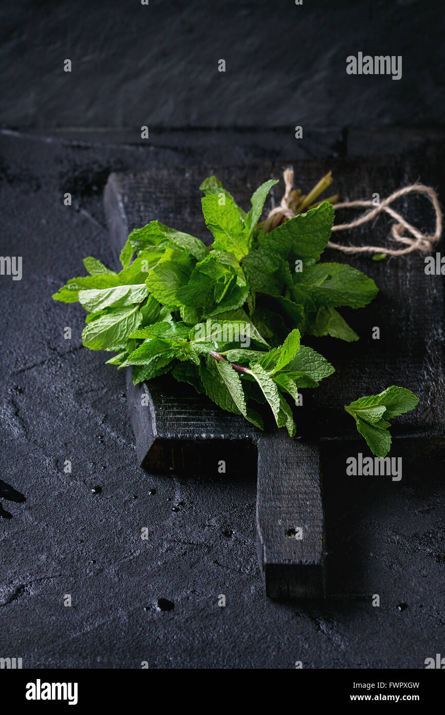 Bunch of fresh mint Stock Photo - Alamy