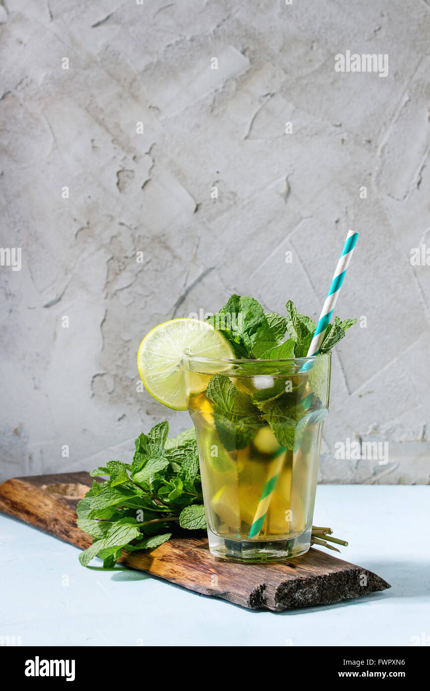 Iced green tea Stock Photo - Alamy