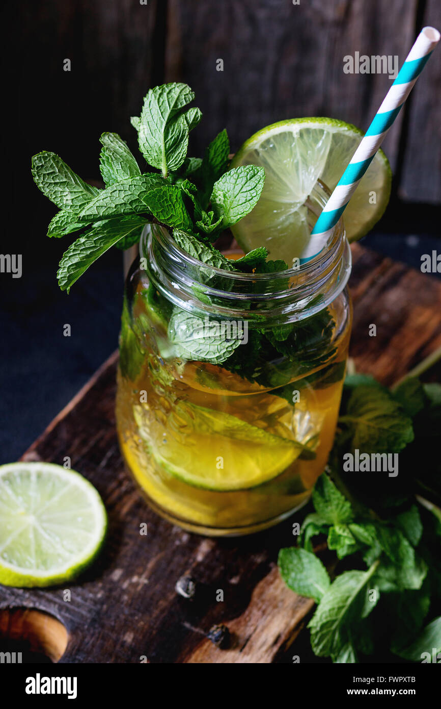Ice green tea Stock Photo - Alamy