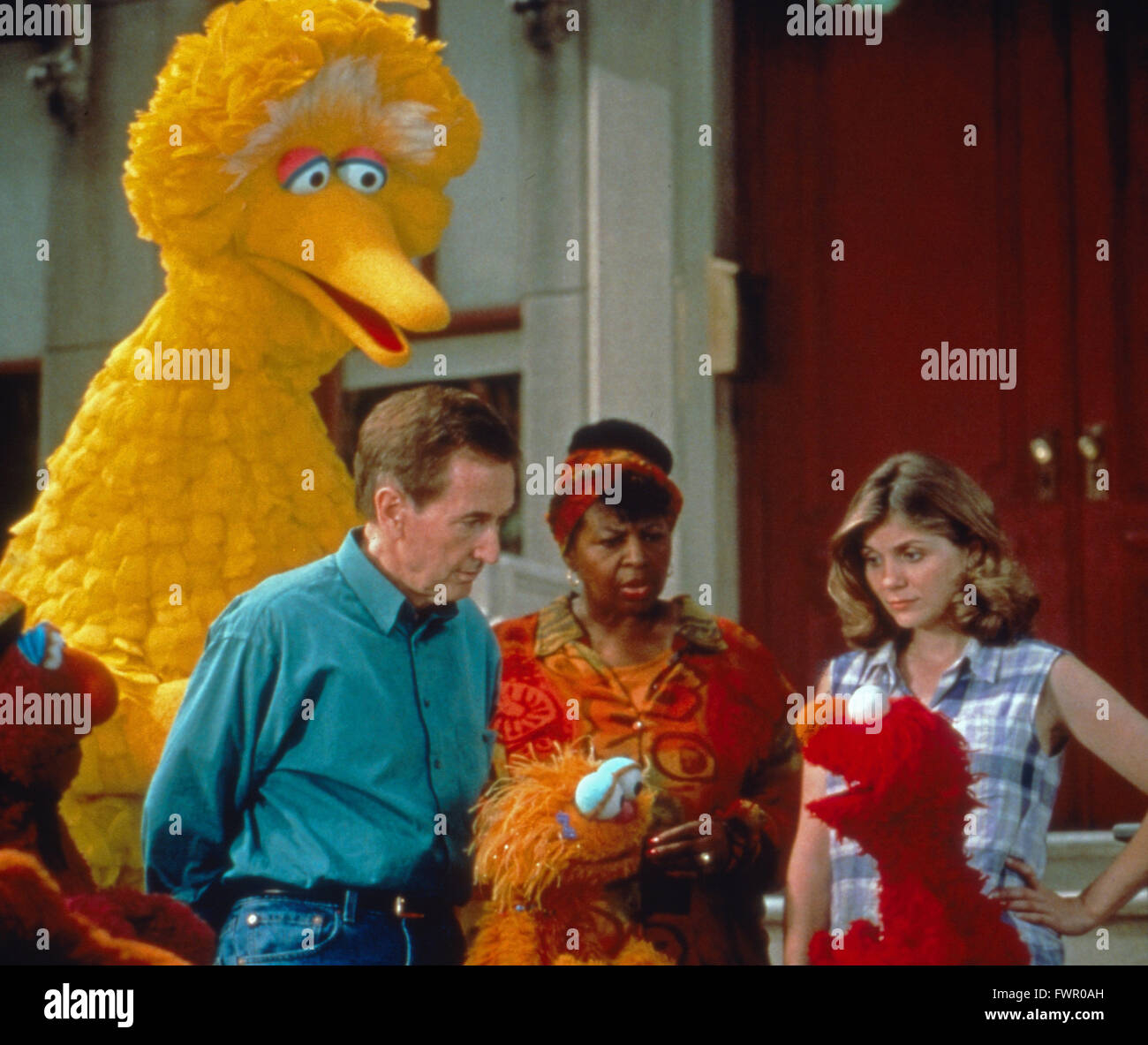 The Adventures Of Elmo in Grouchland, aka: Elmo im Grummelland ...