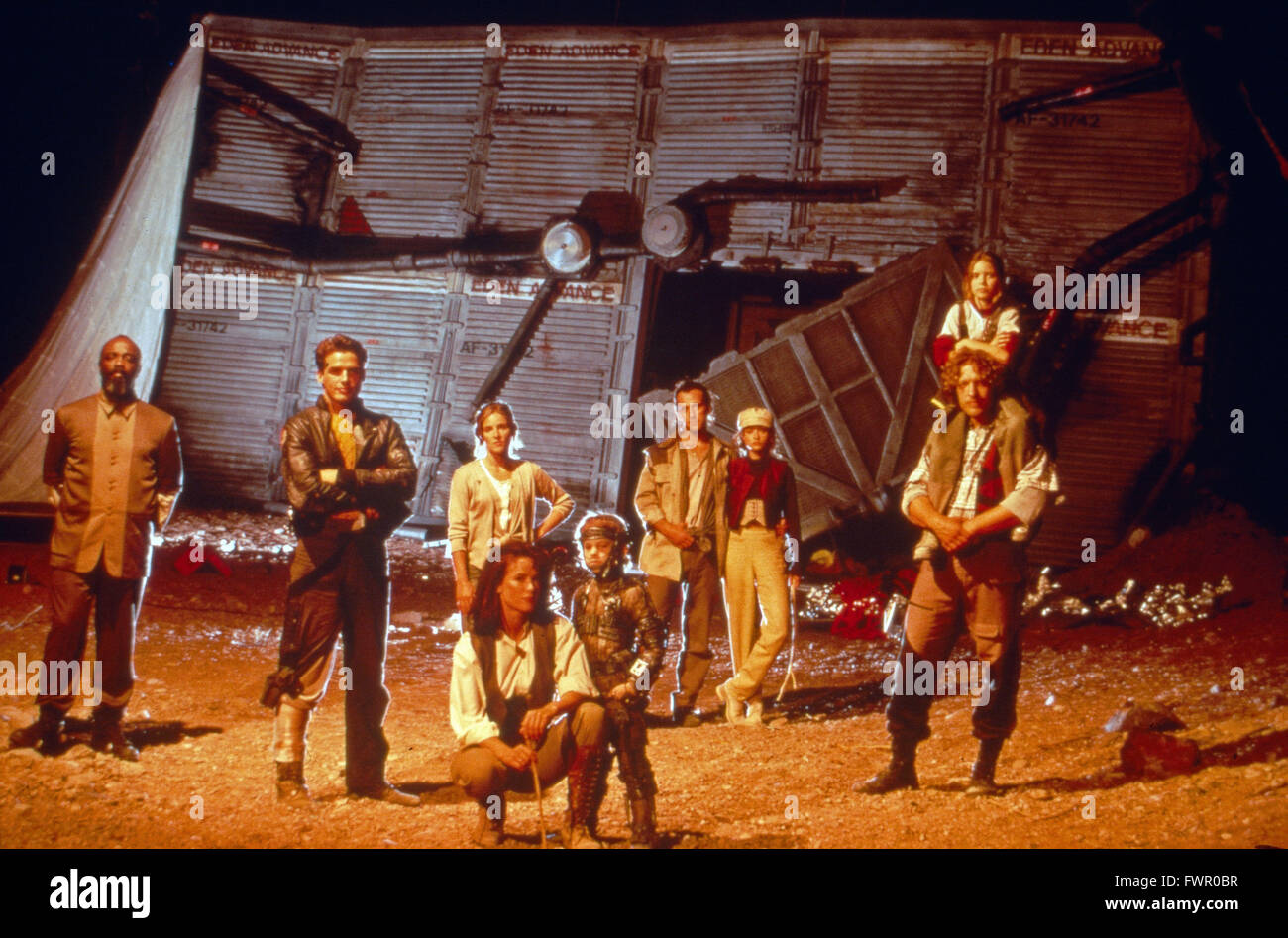 Earth 2, Fernsehserie; USA 1994 - 1995, Szenenfoto mit der Crew Stock ...