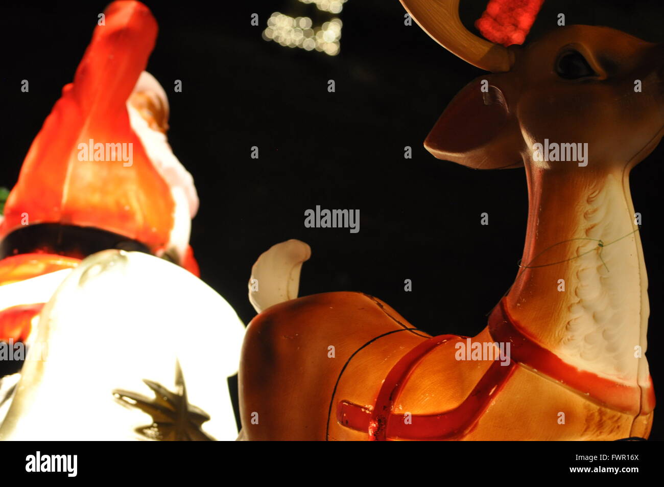 Santa and rudolph hi-res stock photography and images - Alamy