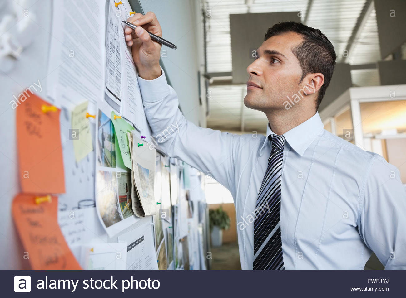 Writing notice board hi-res stock photography and images - Alamy