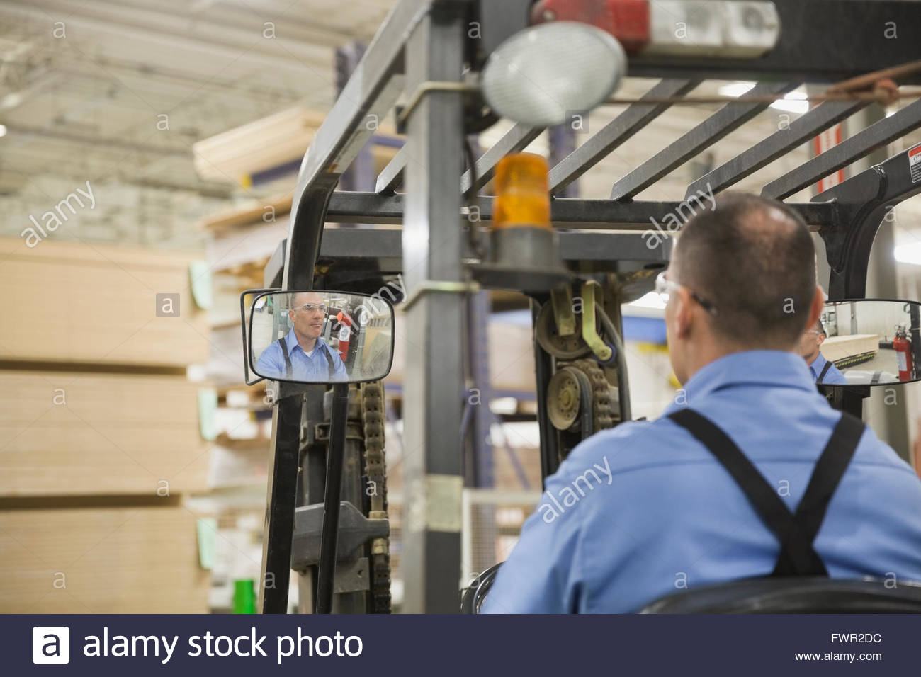 Worker Forklift Stock Photos & Worker Forklift Stock Images - Alamy