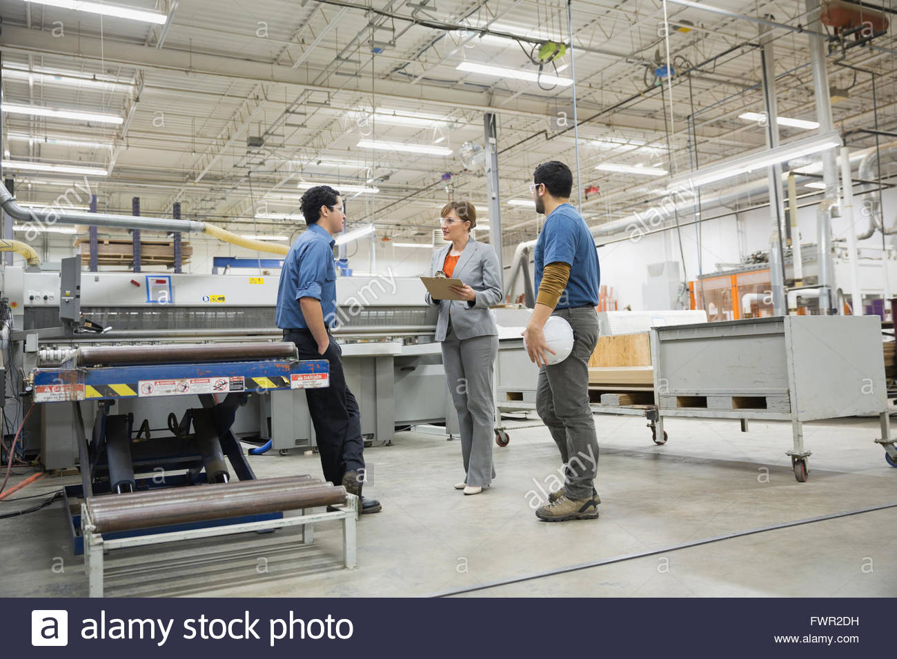 Skilled factory workers hi-res stock photography and images - Alamy