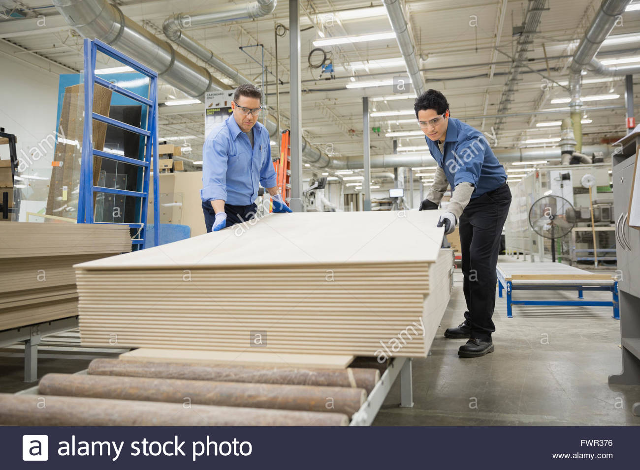 Stacking two objects hi-res stock photography and images - Alamy