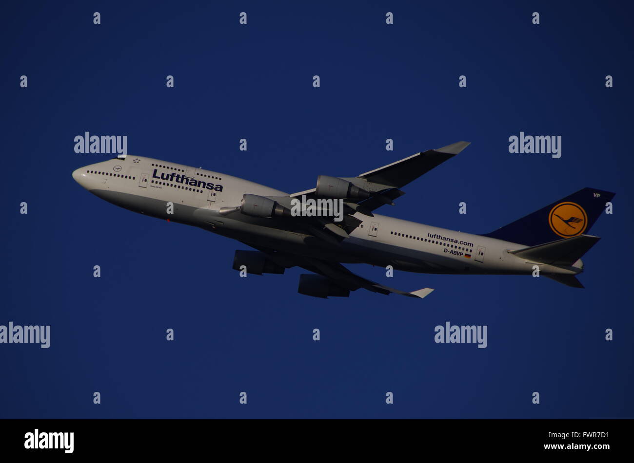 Lufthansa first class hi-res stock photography and images - Alamy