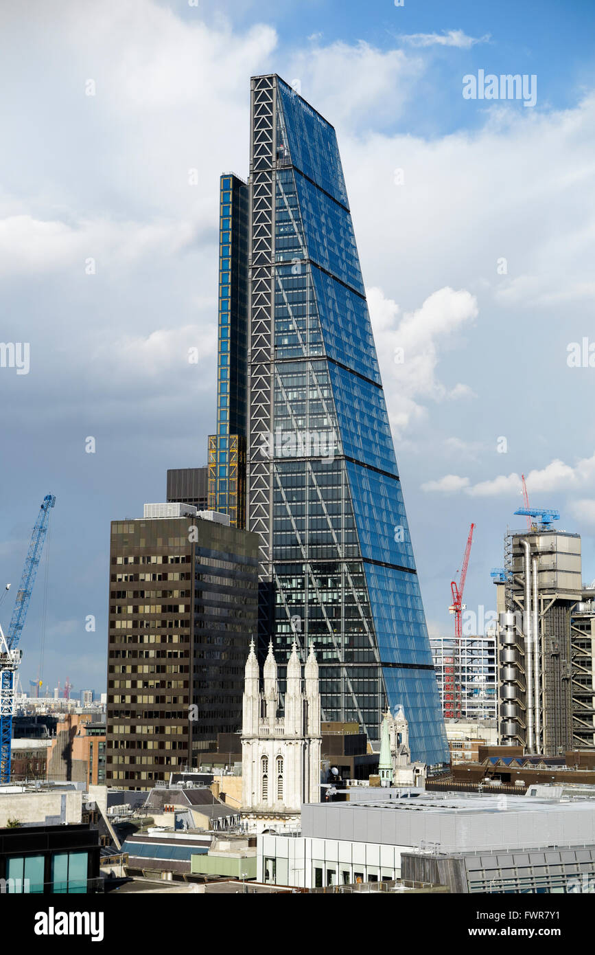 View of the Leadenhall Building (or Cheesegrater) 122 Leadenhall Stock ...