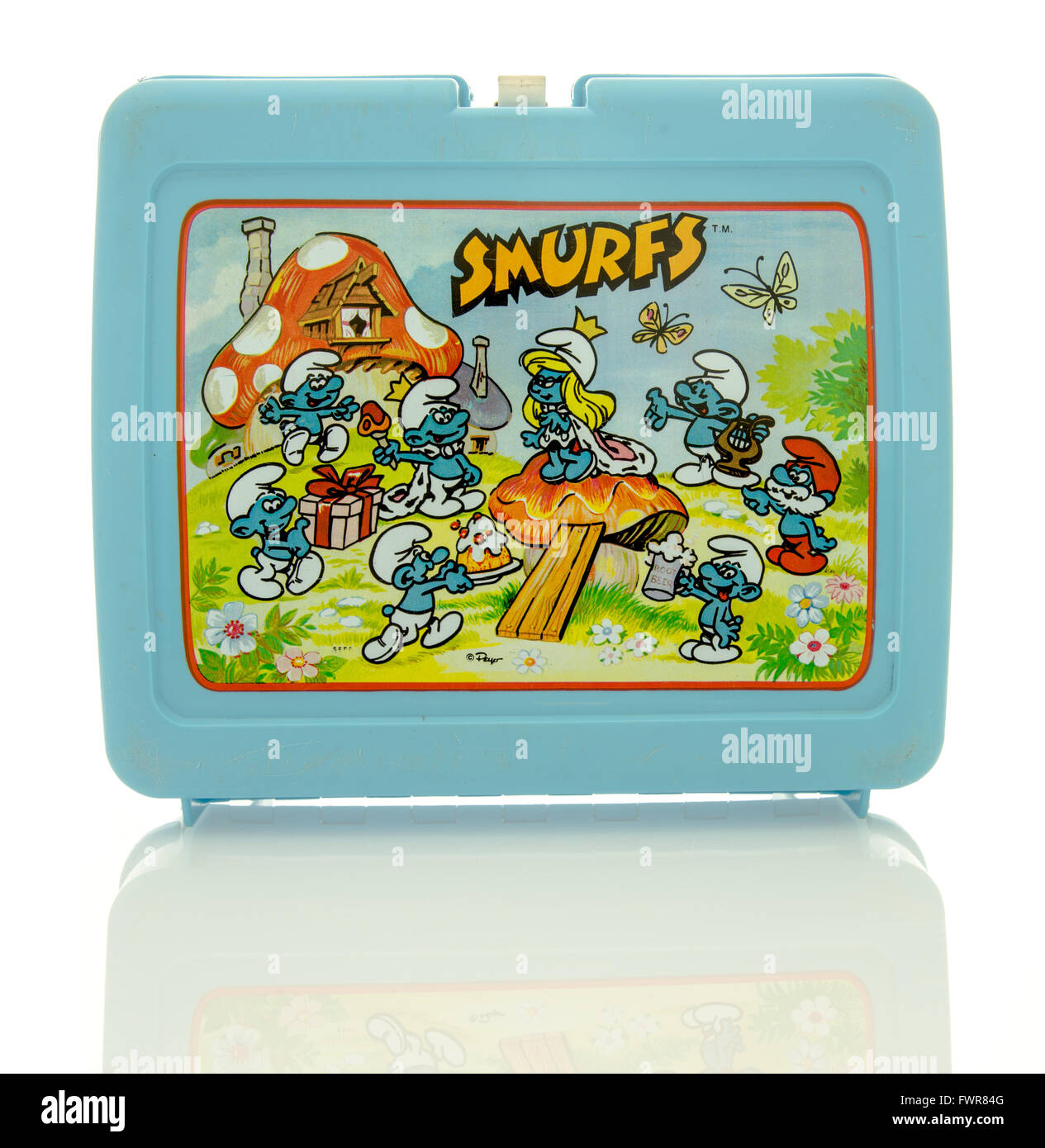 Winneconne, WI - 6 April 2016: Plastic lunch box featuring Smurfs on an ...