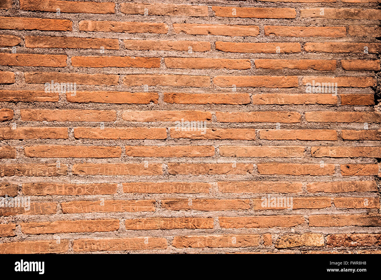 Colosseum full view hi-res stock photography and images - Alamy