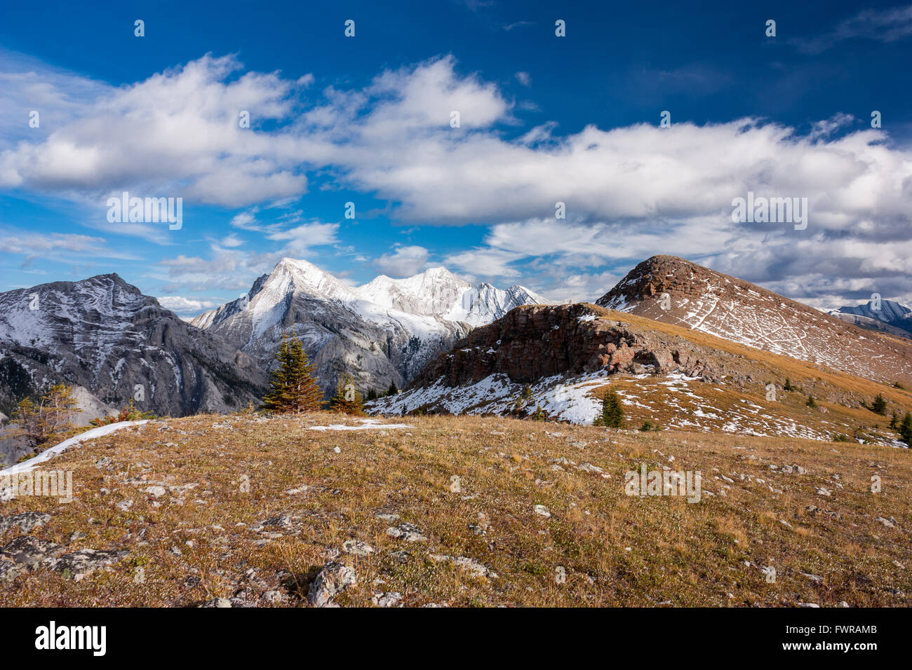 Canmore Alberta High Resolution Stock Photography and Images - Alamy