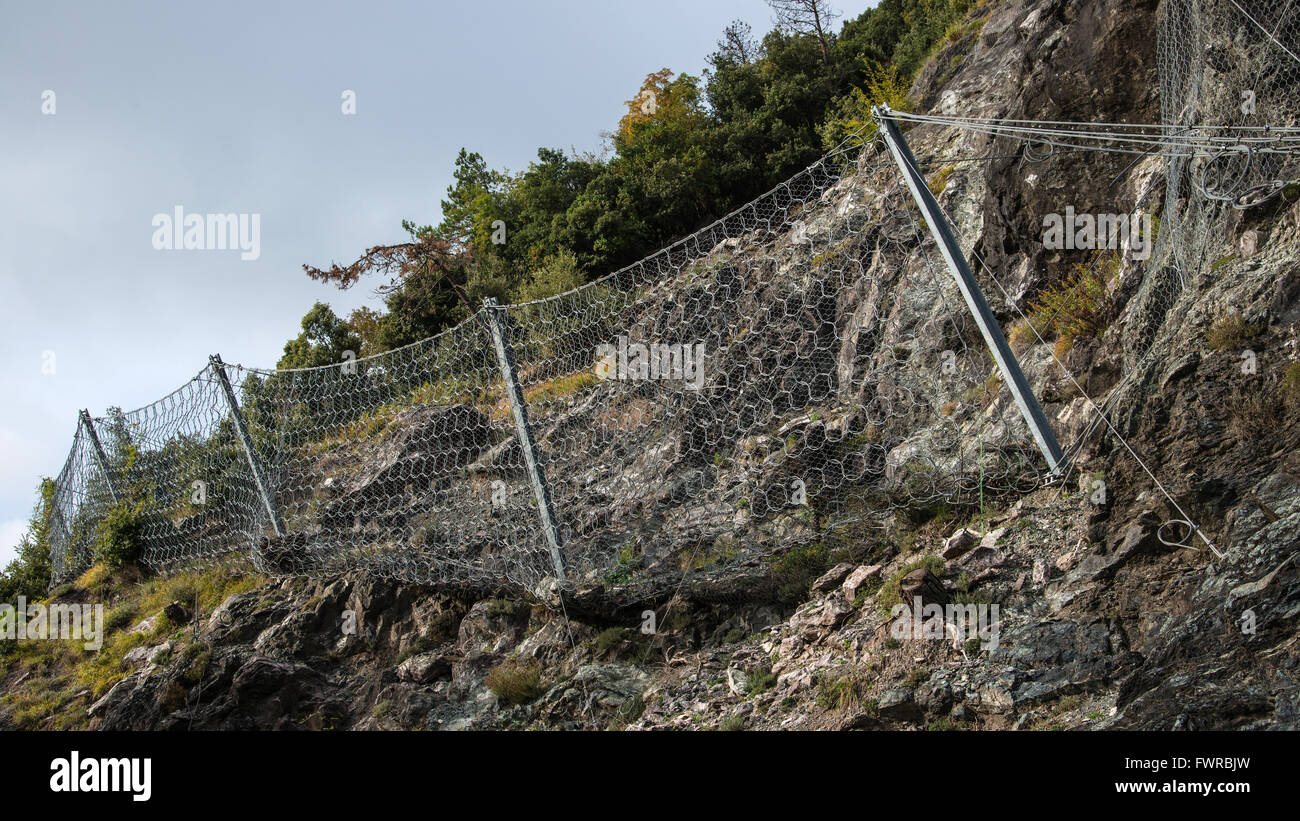 Landslide support hi-res stock photography and images - Alamy
