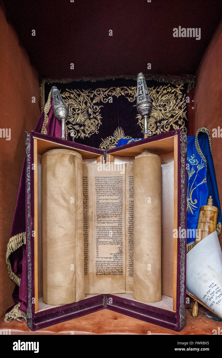 Jerusalem karaite synagogue hi-res stock photography and images - Alamy