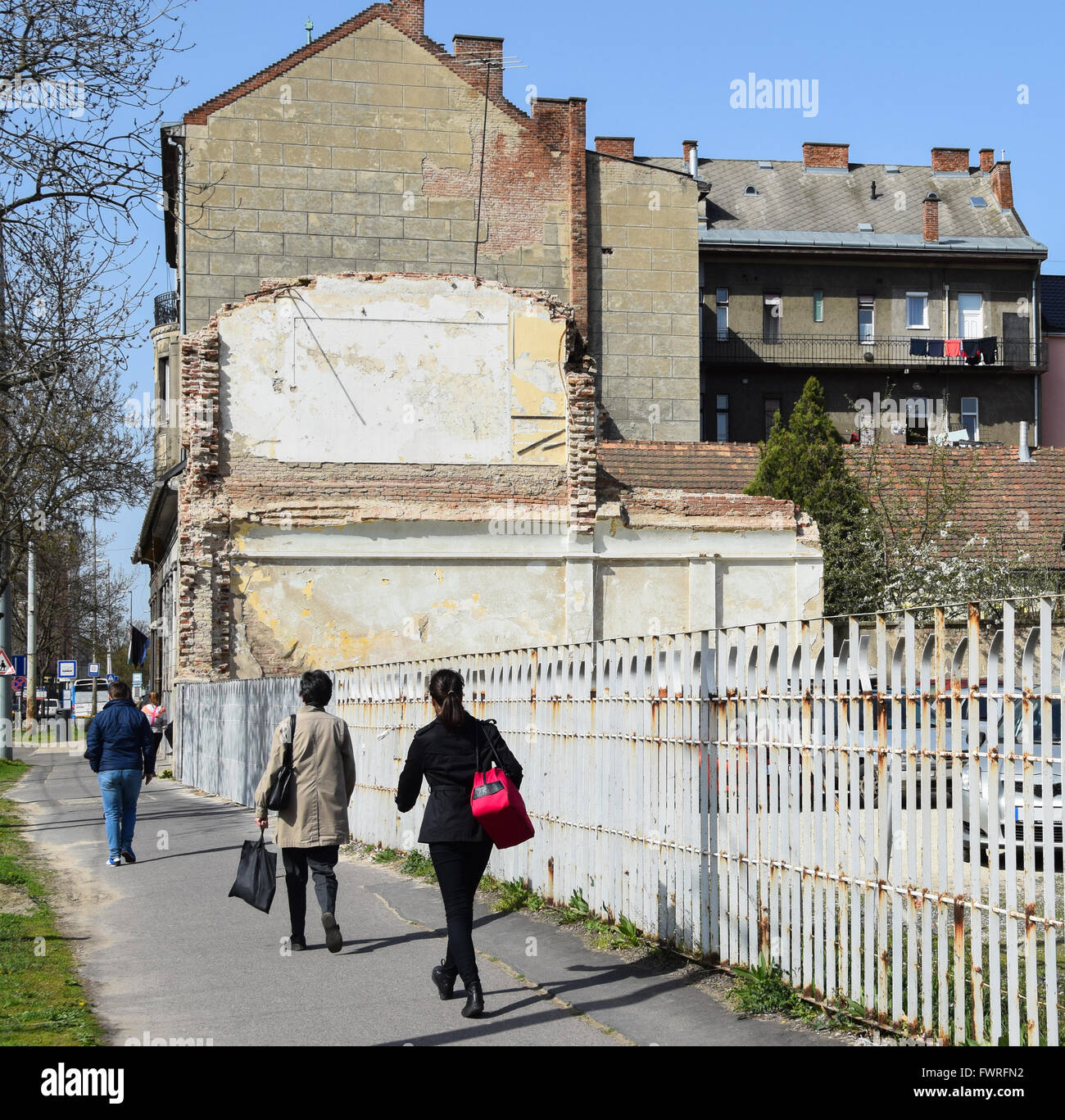 Demolition chimney stack hi-res stock photography and images - Alamy