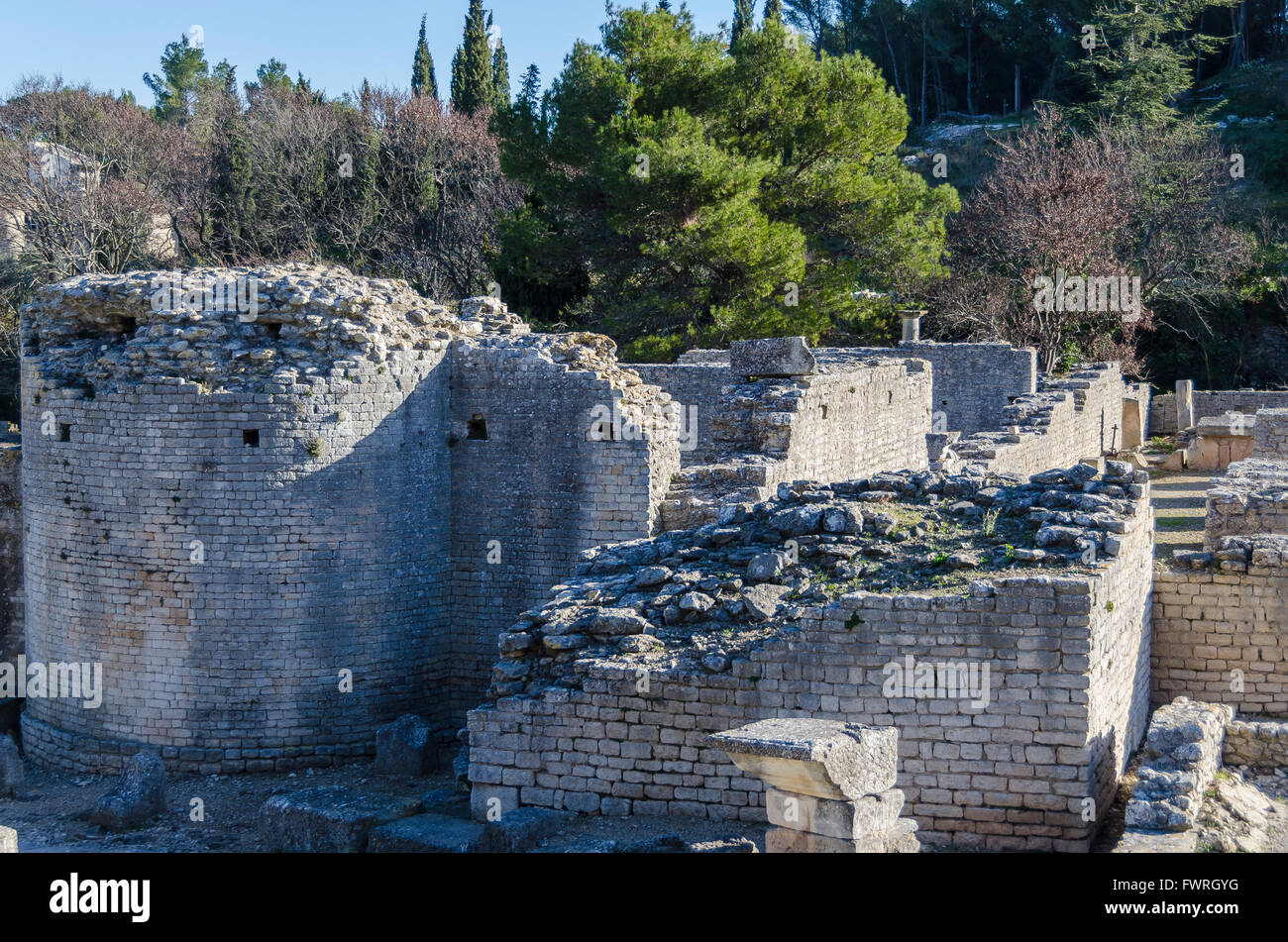 GLANUM, ST REMY DE PROVENCE, BDR FRANCE 13 Stock Photo - Alamy