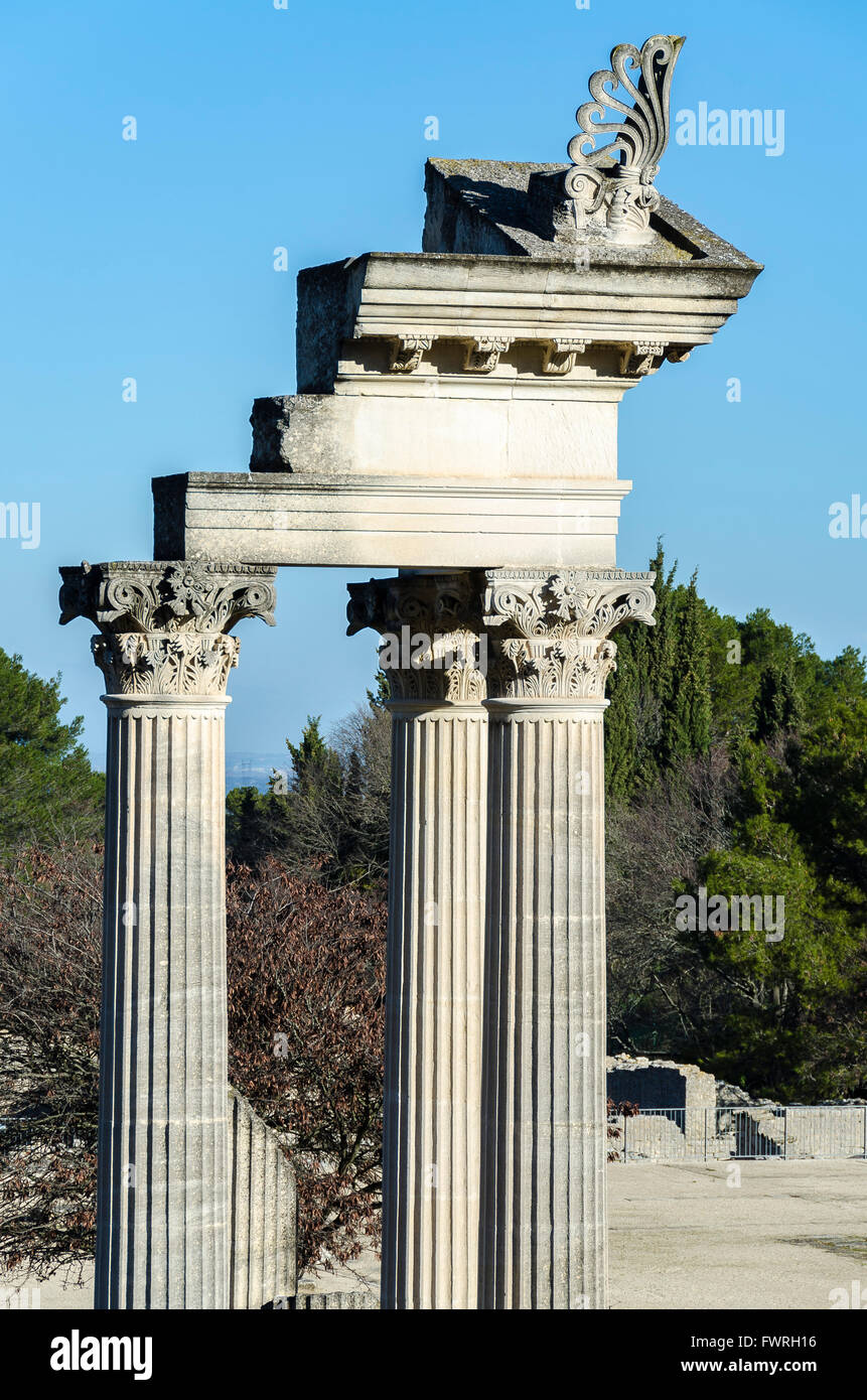 GLANUM, ST REMY DE PROVENCE, BDR FRANCE 13 Stock Photo - Alamy
