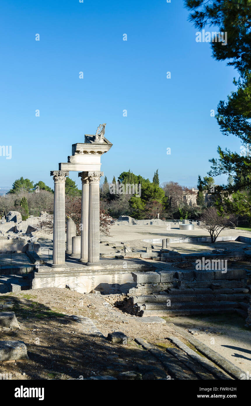 GLANUM, ST REMY DE PROVENCE, BDR FRANCE 13 Stock Photo - Alamy
