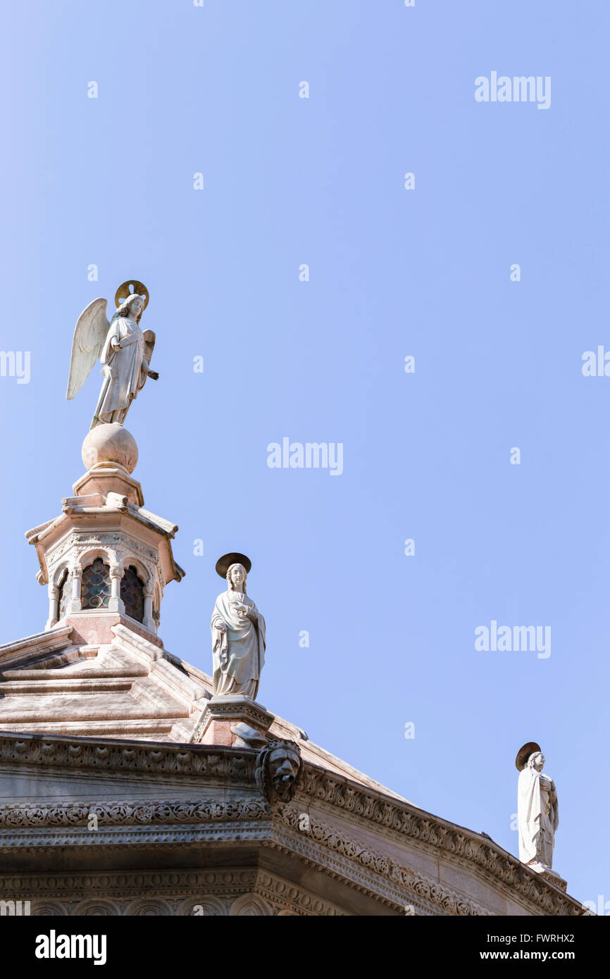 Statues of virtues hi-res stock photography and images - Alamy
