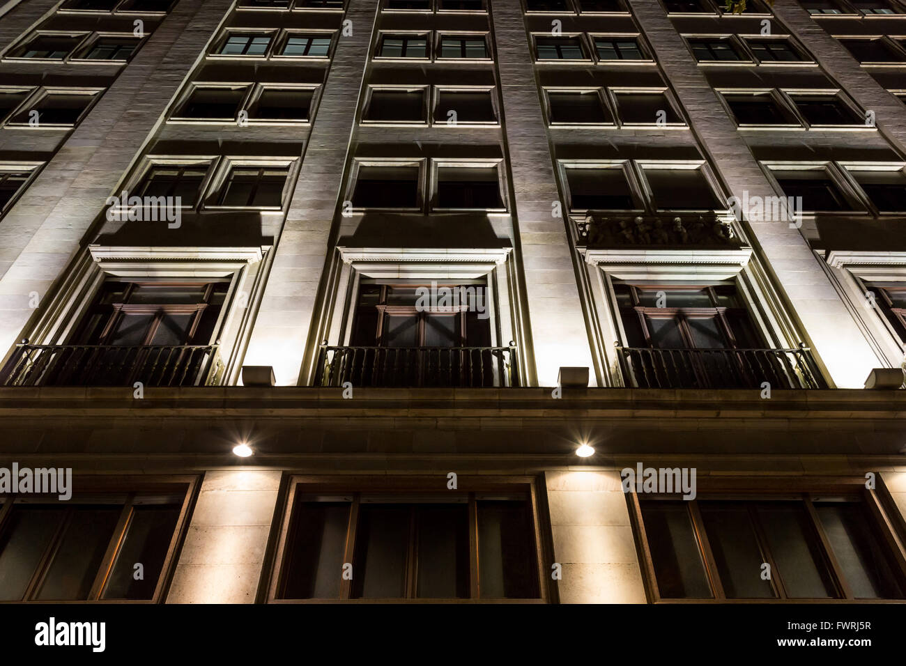 Beautiful illuminated building hi-res stock photography and images - Alamy