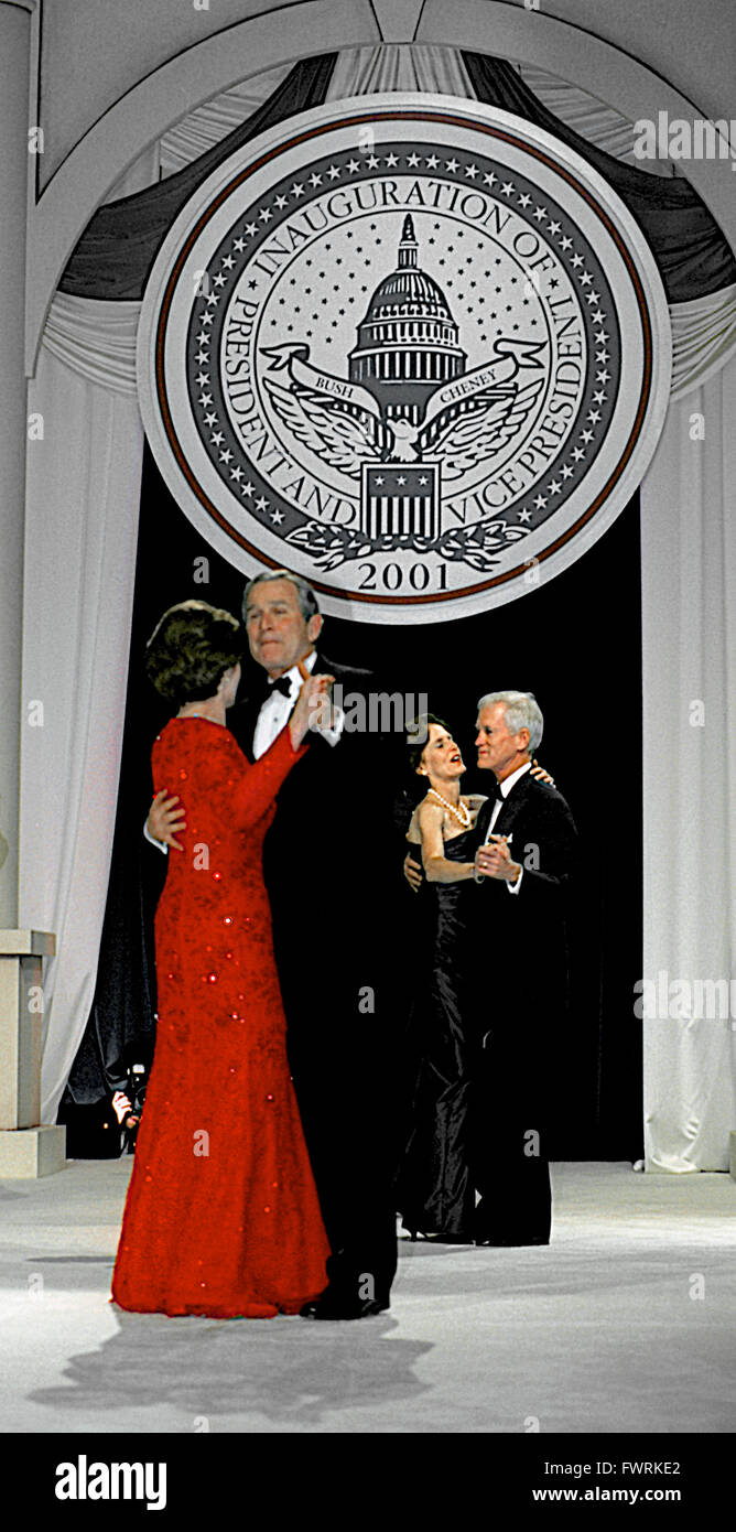 Party gala dance hi-res stock photography and images - Alamy