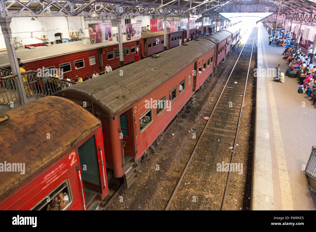 Train platform people inside Fort railway station, Colombo, Sri Lanka ...
