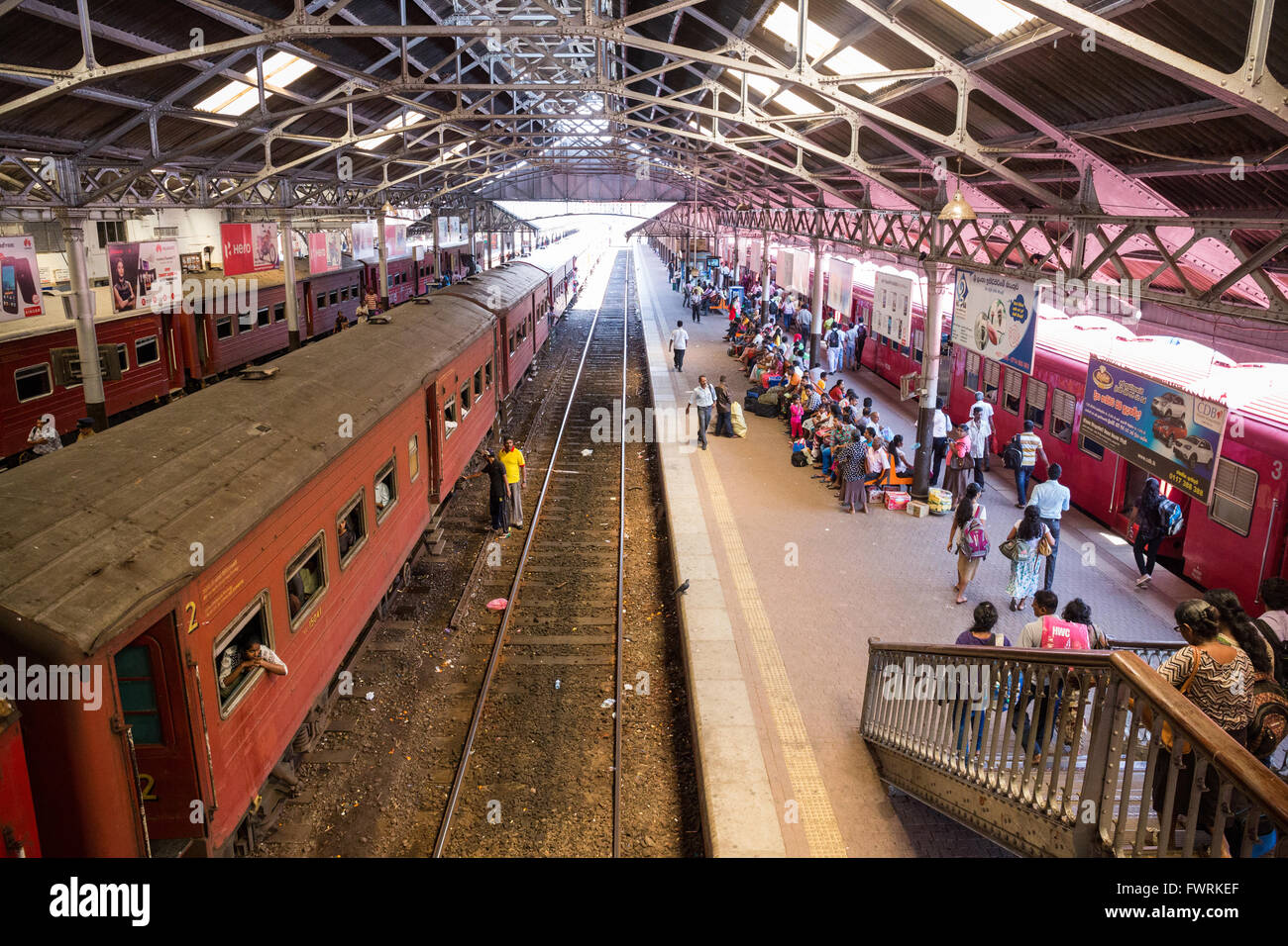 Rail tracks colombo hi-res stock photography and images - Alamy