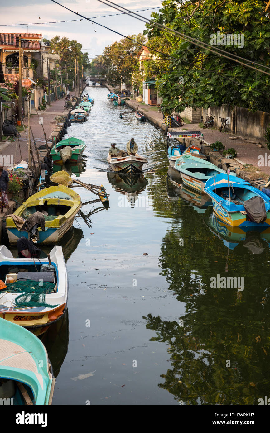 Sri Lanka, Western Province, Negombo, the old Dutch canal that goes to ...