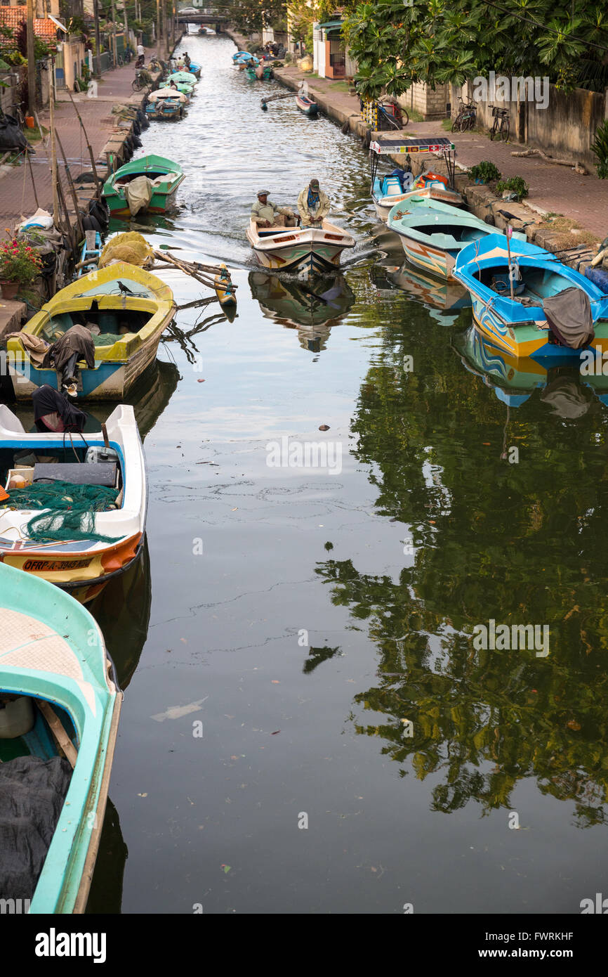 Sri Lanka, Western Province, Negombo, the old Dutch canal that goes to ...