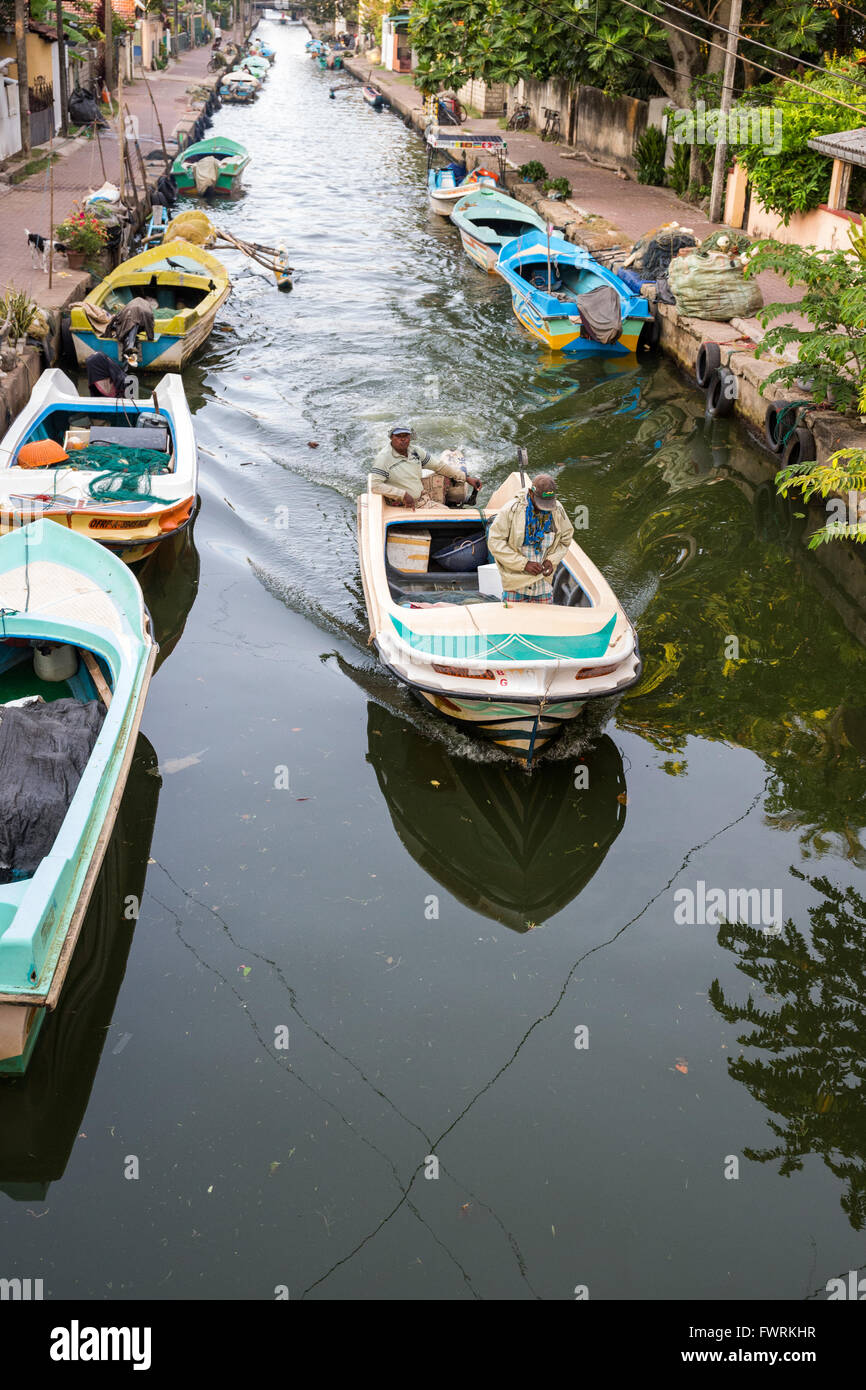 Sri Lanka, Western Province, Negombo, the old Dutch canal that goes to ...