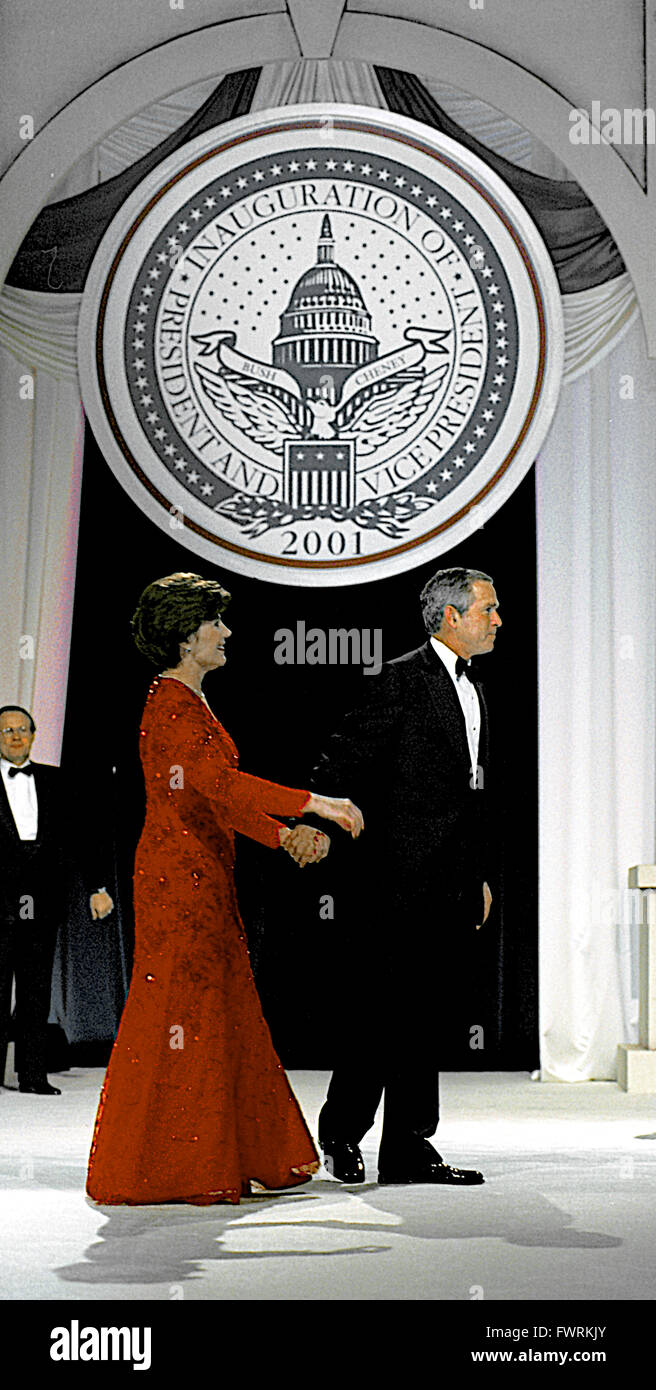 Bush dance hi-res stock photography and images - Alamy