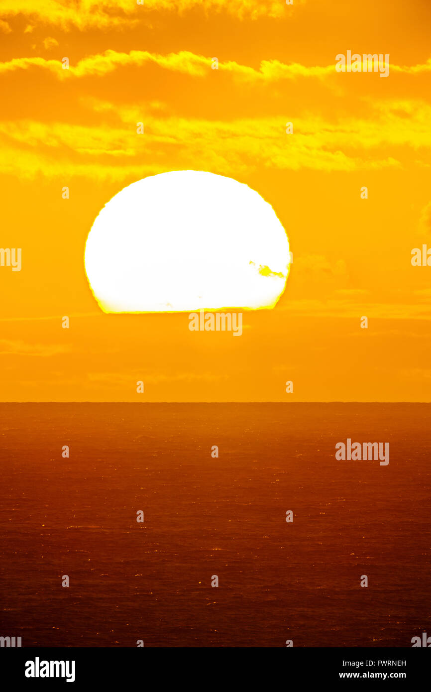 Serene sunset huge ball sun hi-res stock photography and images - Alamy