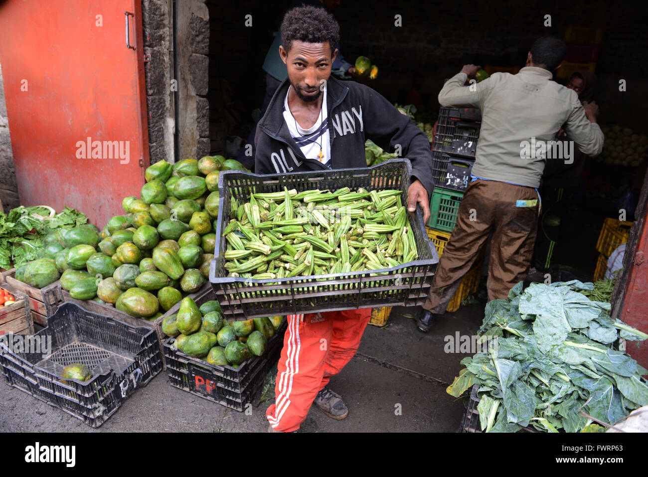 Okra market hi-res stock photography and images - Alamy