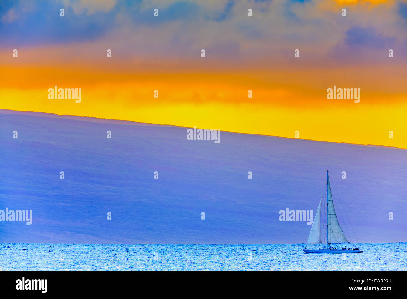 Hawaiian sunset cruise hi-res stock photography and images - Alamy