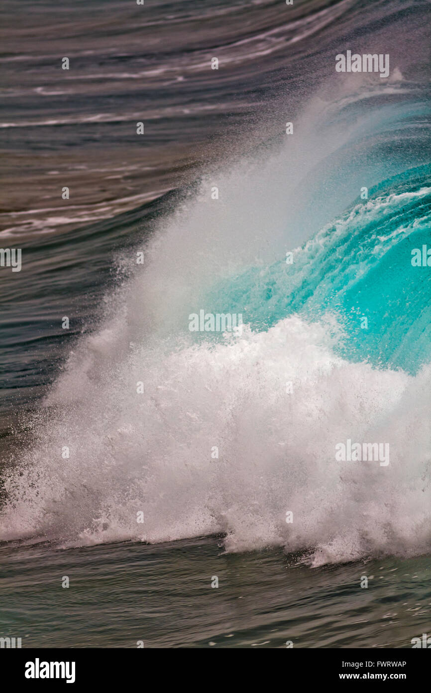 Turquoise wave hi-res stock photography and images - Alamy