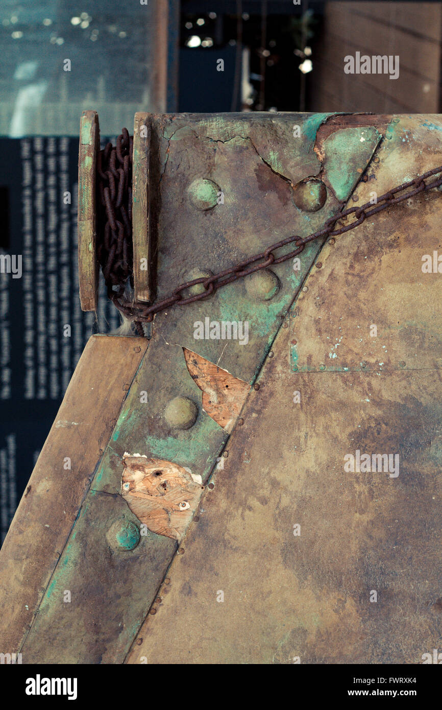 Metal ship texture hi-res stock photography and images - Alamy