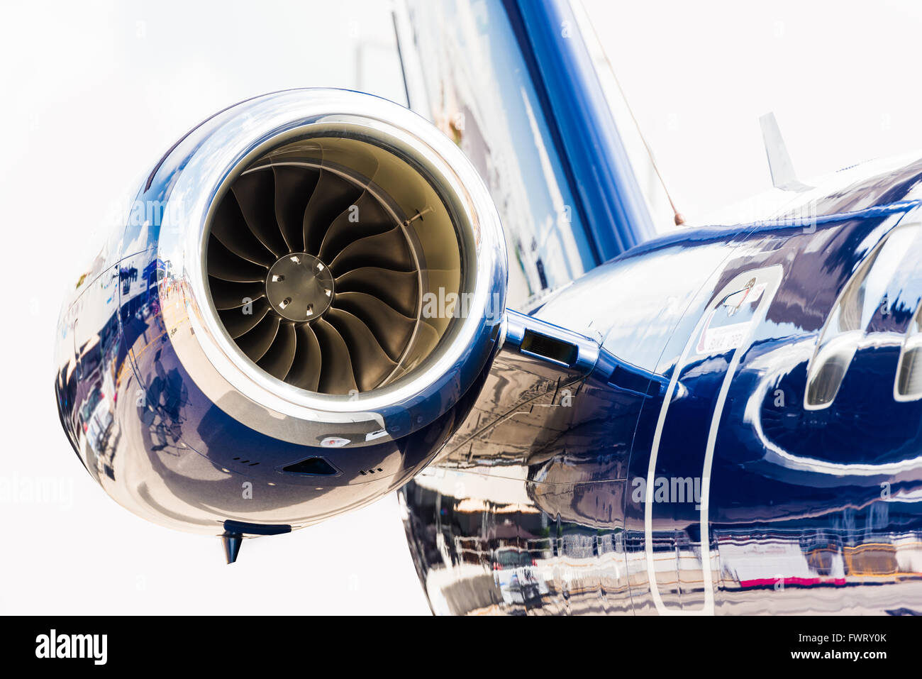 Executive jet aircraft hi-res stock photography and images - Alamy