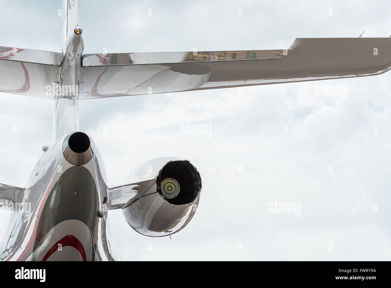 Spoiler airplane hi-res stock photography and images - Alamy