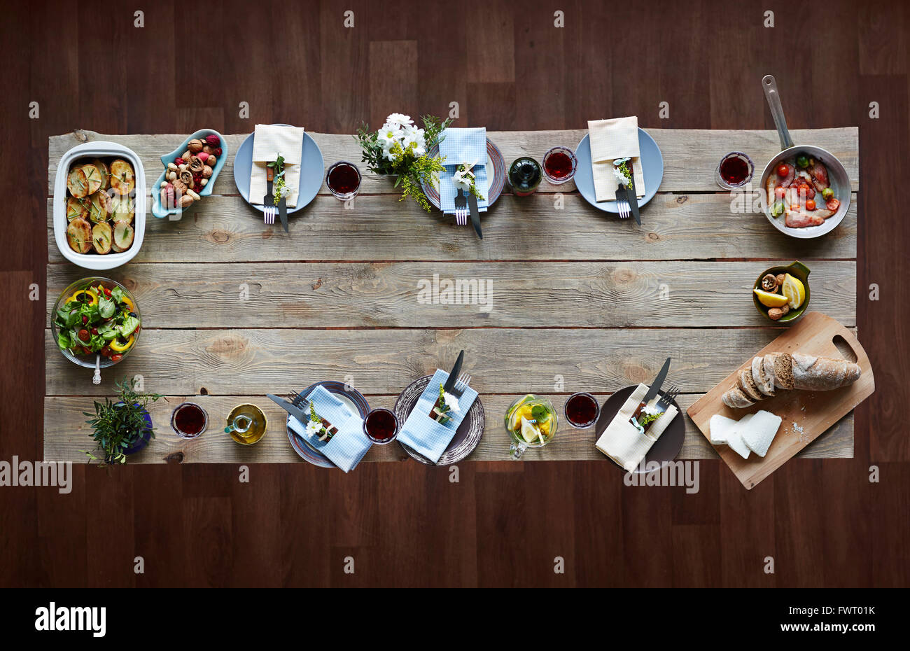 Spring table setting Stock Photo - Alamy