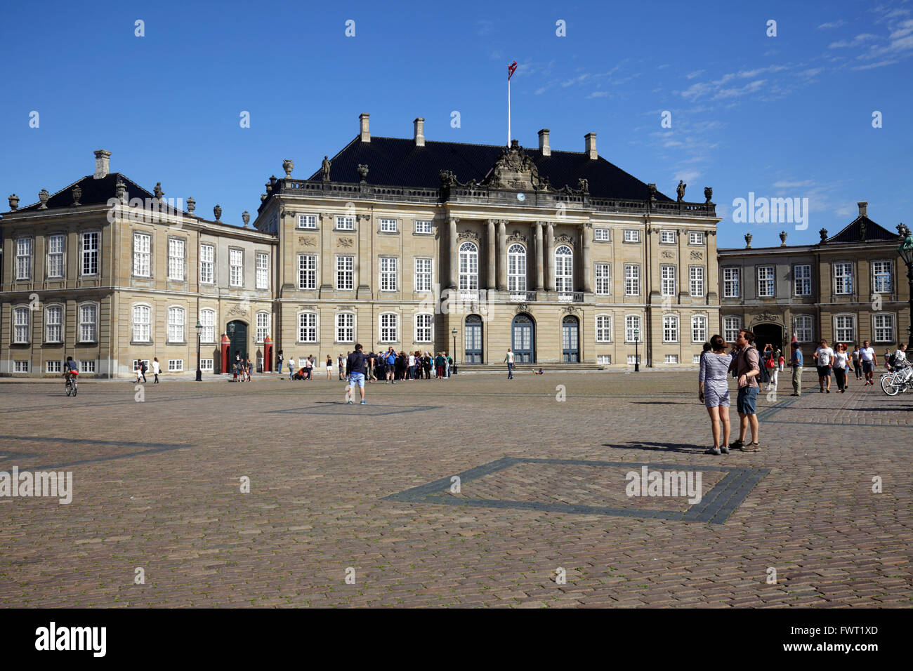 The palaces of Amalienborg, Copenhagen, Denmark Stock Photo - Alamy