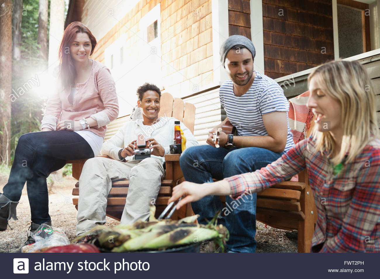 African american cooking for friends hi-res stock photography and ...