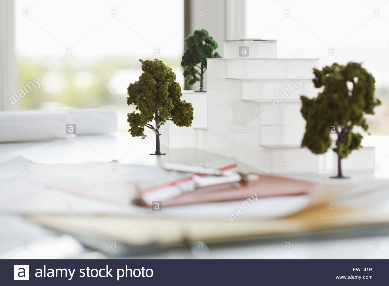 White architectural model hi-res stock photography and images - Alamy