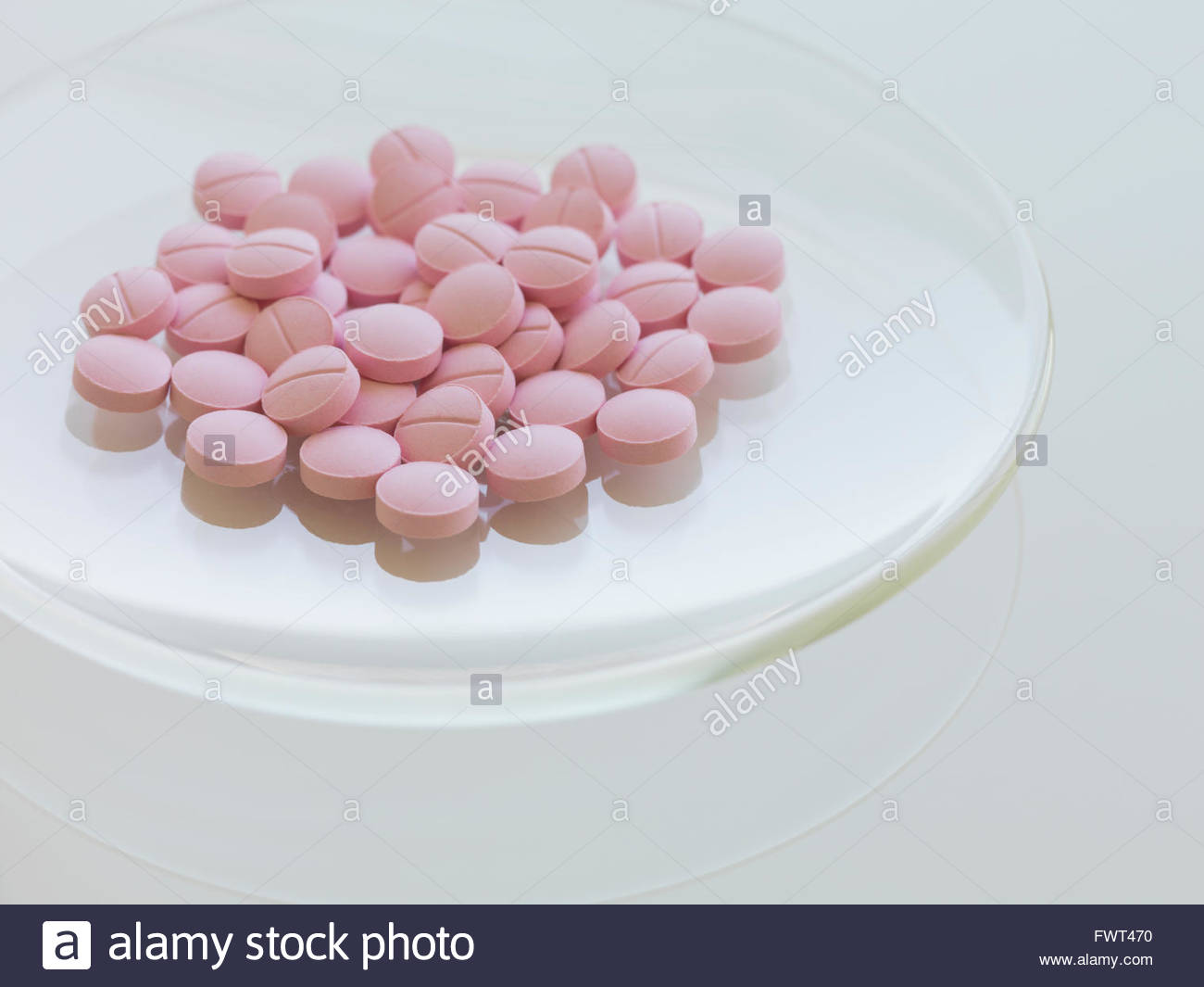 Medicine on plate hi-res stock photography and images - Alamy