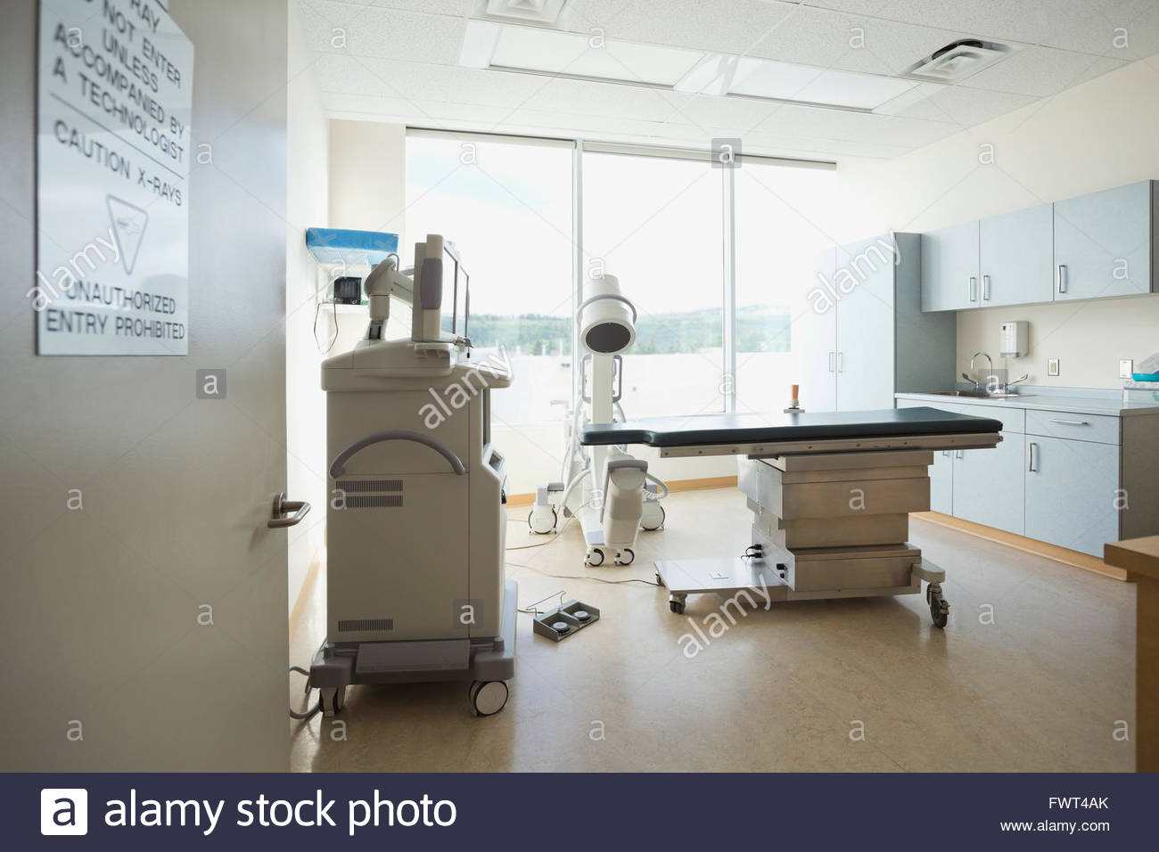 Examination room signboard hi-res stock photography and images - Alamy