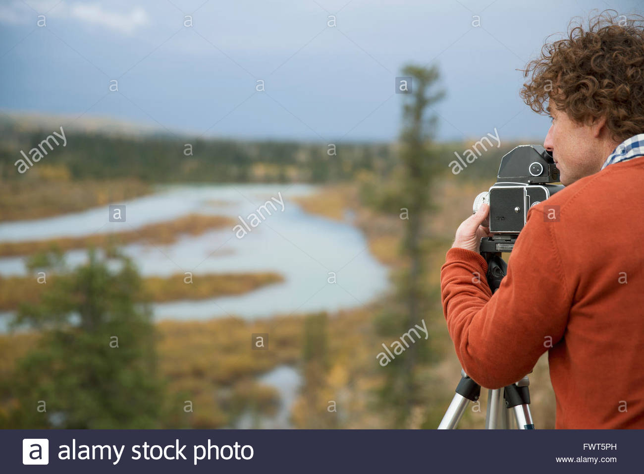 Tripod photographing hi-res stock photography and images - Alamy