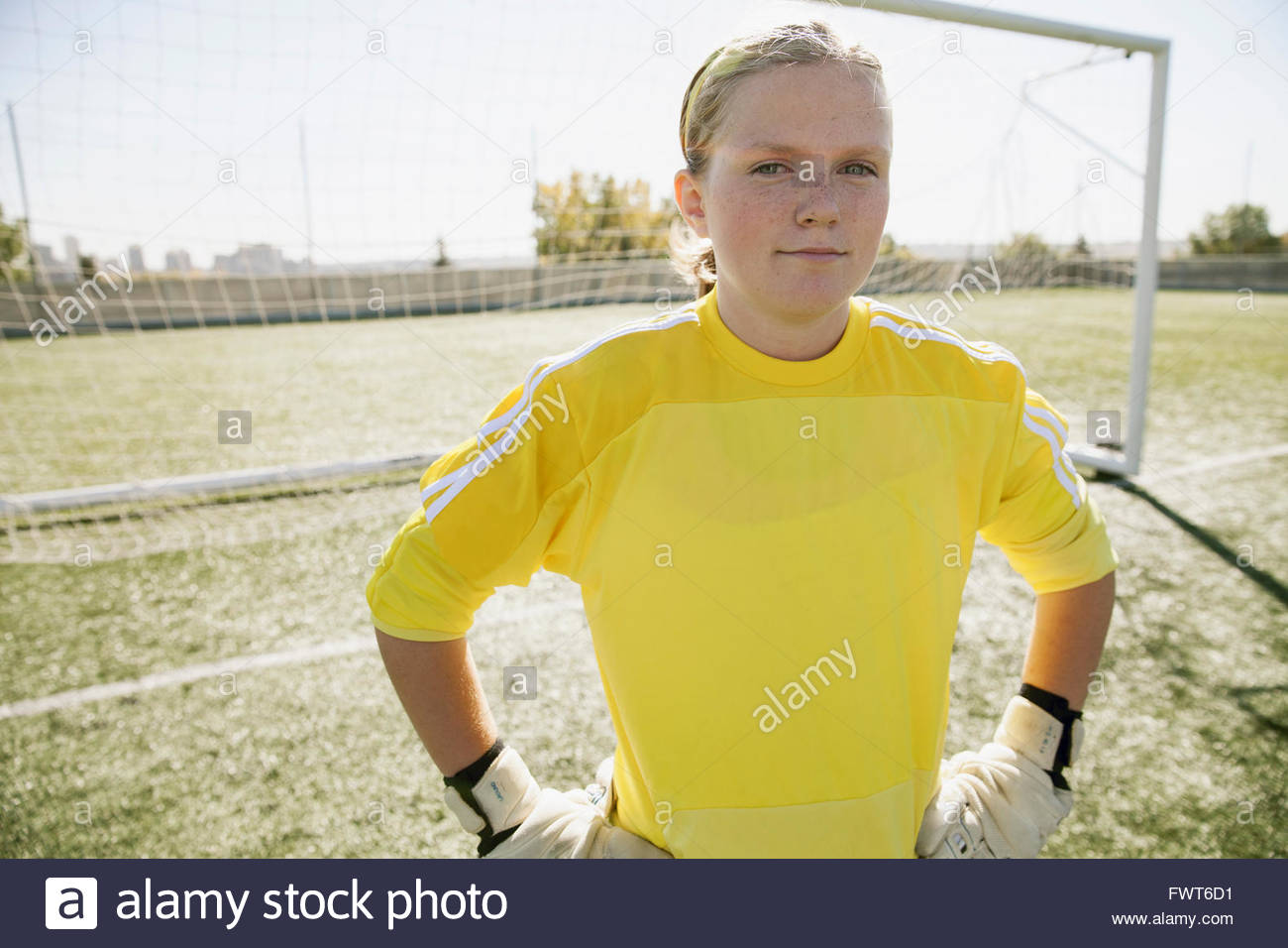 Soccer girl goalie hi-res stock photography and images - Alamy
