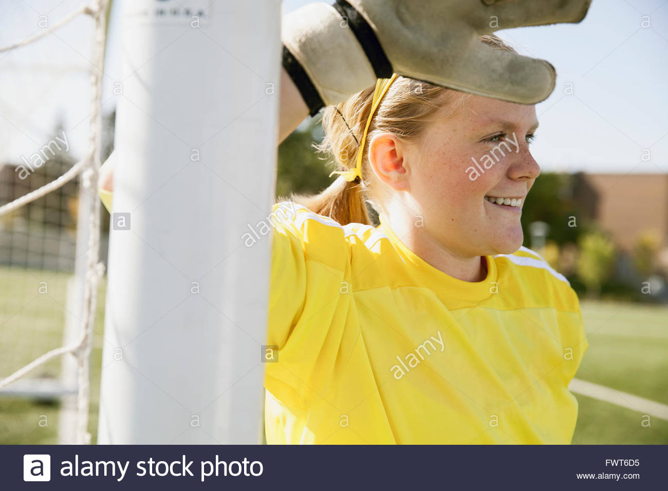 Leaning against post hi-res stock photography and images - Alamy
