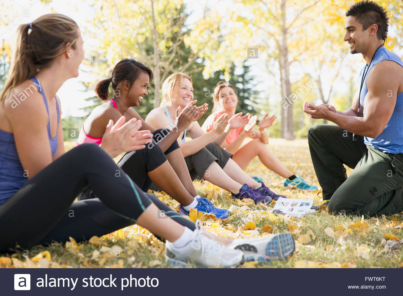 Women giving themselves applause after a workout Stock Photo - Alamy Women giving themselves applause after a workout Stock Photo - Alamy