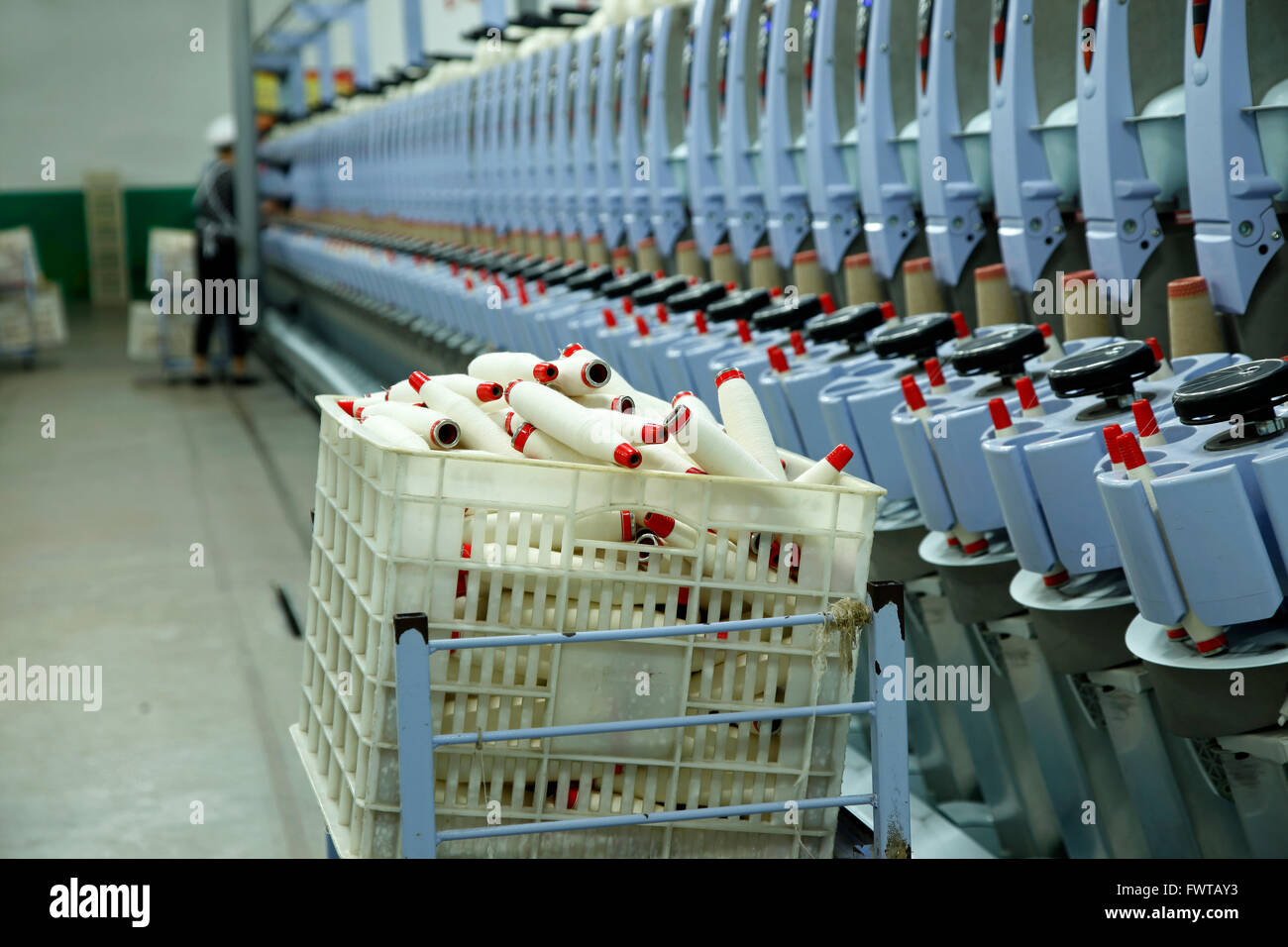spinning mill workshop Stock Photo - Alamy