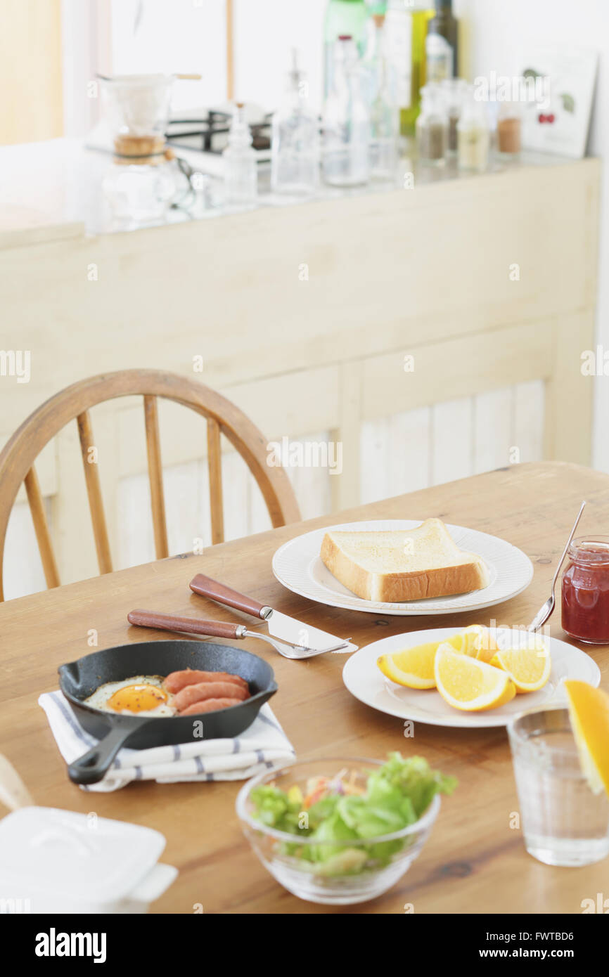Plain toast fruit salad breakfast hi-res stock photography and images ...